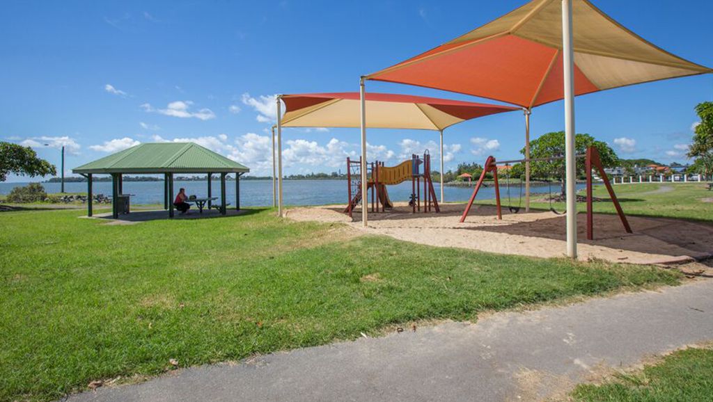 Thorneside , QLD 4158 - Suburb Profile | realestateview.com.au