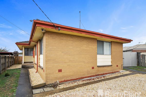 2 Erica Street, Wendouree, VIC 3355 Sale & Rental History - Property ...