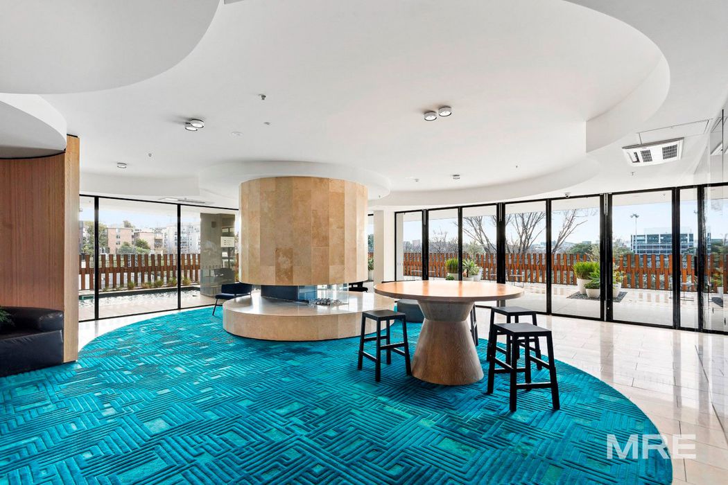 Jake Hu | MRE — Melbourne Real Estate