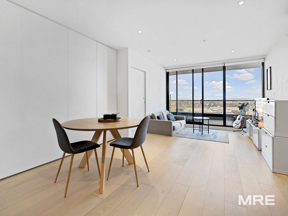 Jake Hu | MRE — Melbourne Real Estate