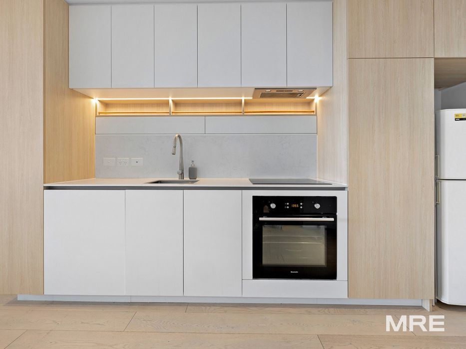 Jake Hu | MRE — Melbourne Real Estate